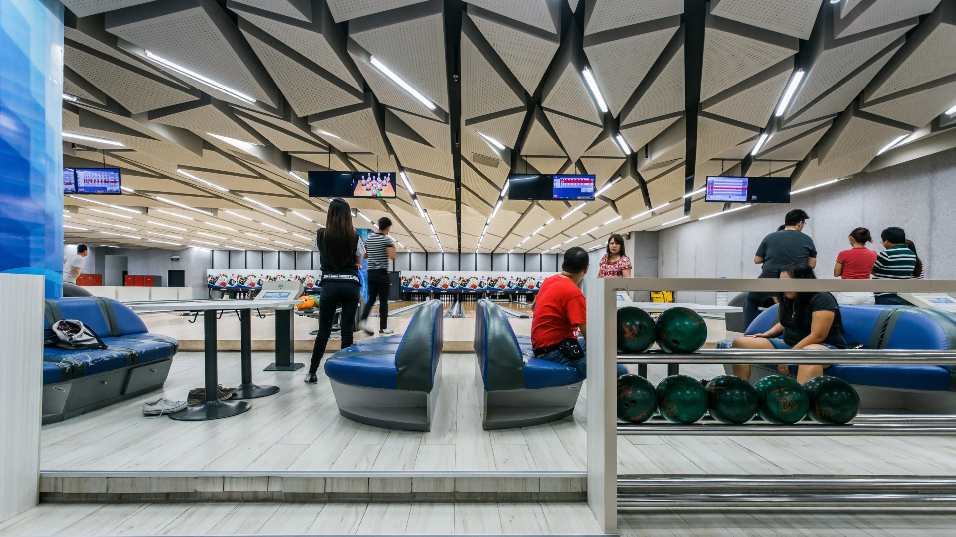 Clark Bowling Center – A Dynamic, Modular Design Inspired by the Game ...